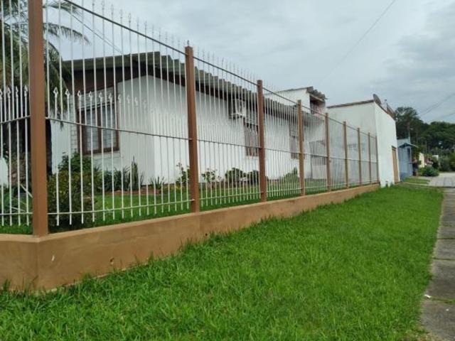 Casa de esquina 4 Dormitórios 2 suítes no Jardim Leopoldina!