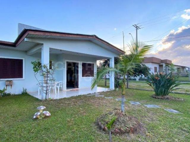 Casa de Esquina com Piscina – Bairro Jardim Olívia, Arroio do Sal