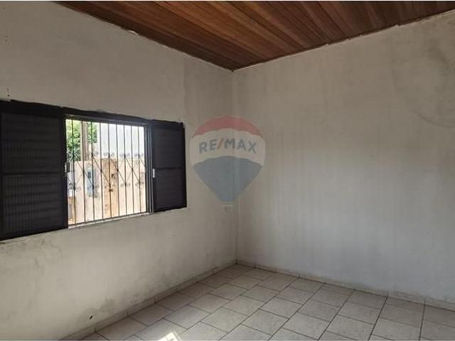 Casa de Esquina com Salão Comercial no Centro SP