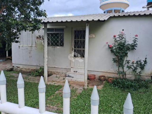 Casa de esquina com 03 dormitórios a Venda na rua Doutor David Rubinstein 4 camobi Santa Maria RS