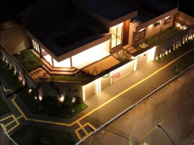 Casa de esquina com 4 suítes, piscina aquecida e projeto sofisticado no Jardim Presidente Casa de Ru