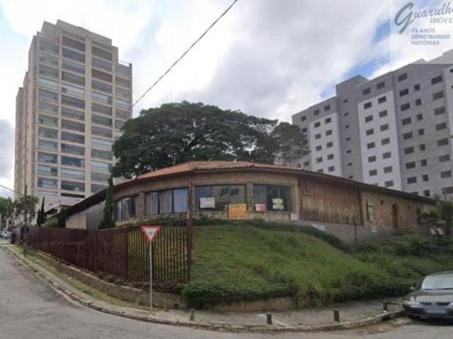 Casa de esquina á venda, 914m², 6 Quartos, 3 Suites, 6 Vagas, Vila Rosália
