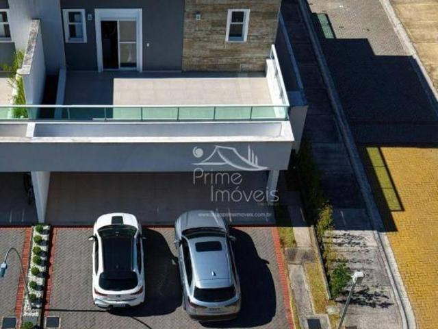 Casa de Esquina à Venda com 3 Suítes, Área Gourmet e Móveis Planejados – Condomínio Sunville Stilo
