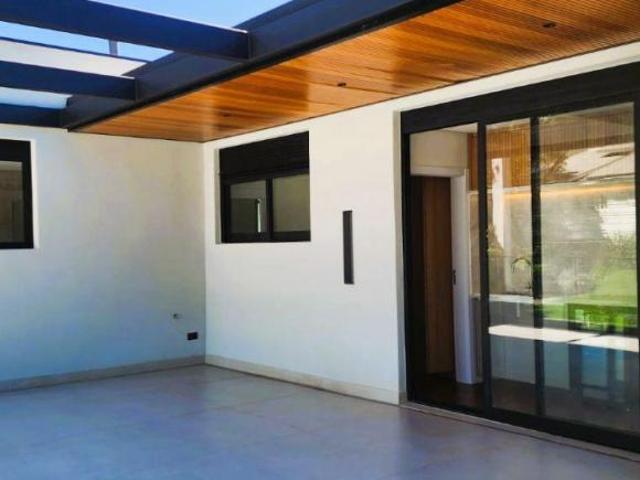 Casa de esquina a venda condomínio residencial Alphaville 10 em Santana de Parnaíba