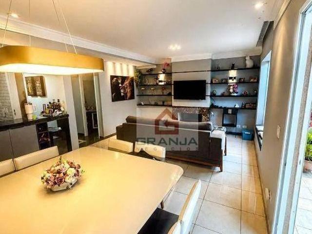 Casa de Esquina à Venda em Condomínio Fechado com Vista Permanente para a Mata, 3 Suítes, Piscina Aq