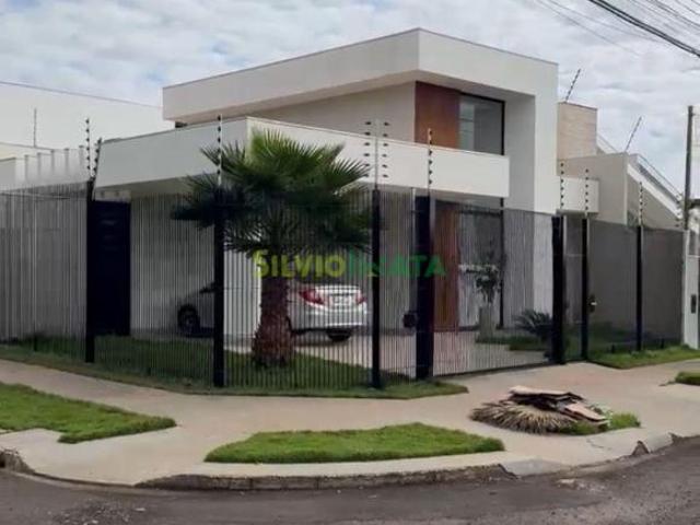 Casa de esquina à venda no Jardim Monte Rei Maringá/PR