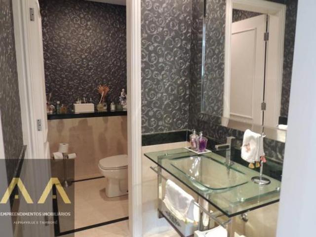 CASA DE ESQUINA A VENDA RIQUÍSSIMO ACABAMENTO EM MÁRMORE 4 SUÍTES, COMPLETA