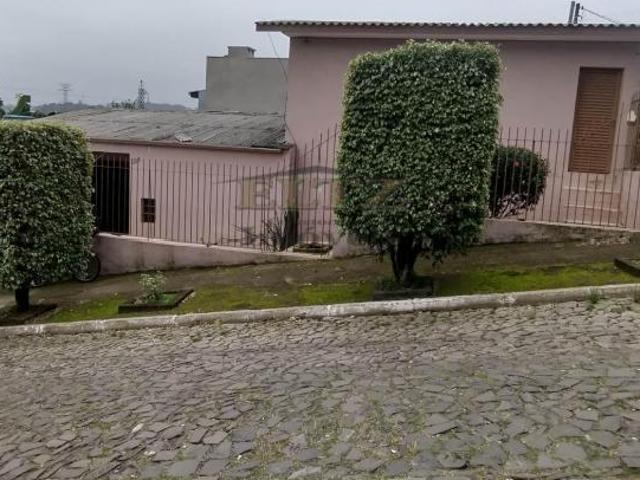 Casa de Esquina Bairro Petrópolis NH