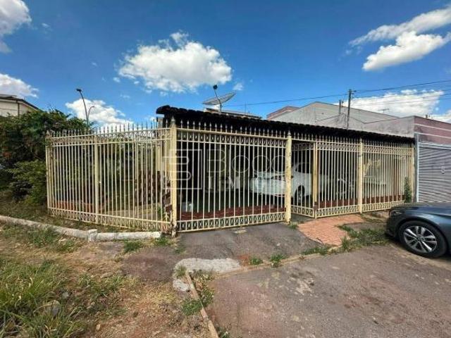 Casa de esquina beco QE 26 Guará Lote de 120 metros