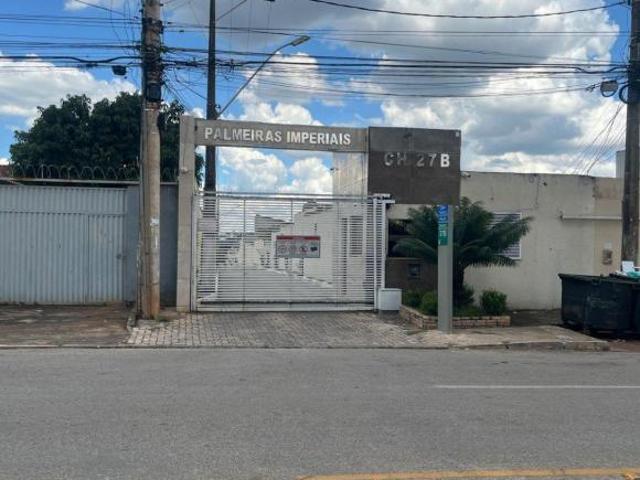 Casa de esquina e condominio fechado no Palmeiras Imperiais