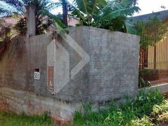 CASA DE ESQUINA JUNTO A C FISCHER