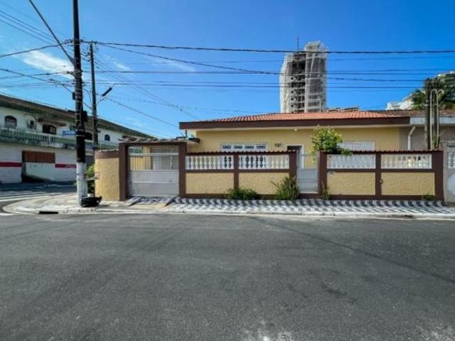 CASA DE ESQUINA NO CANTO DO FORTE