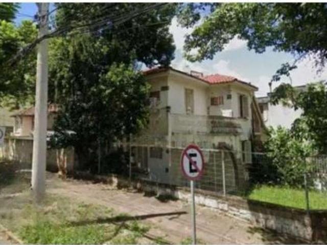 Casa de esquina no bairro Rio Branco