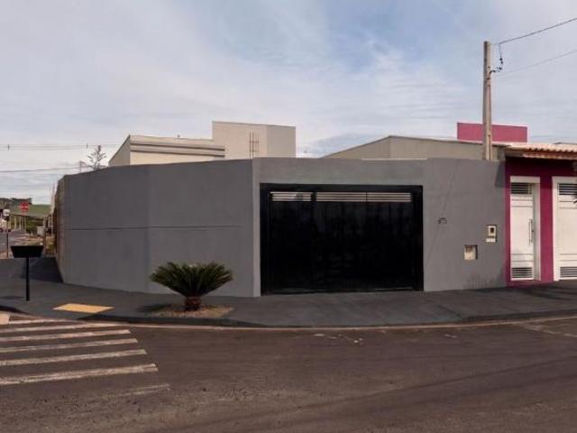 Casa de esquina no Bairro Santa Iria Ribeirão Preto com 182 m² Terreno