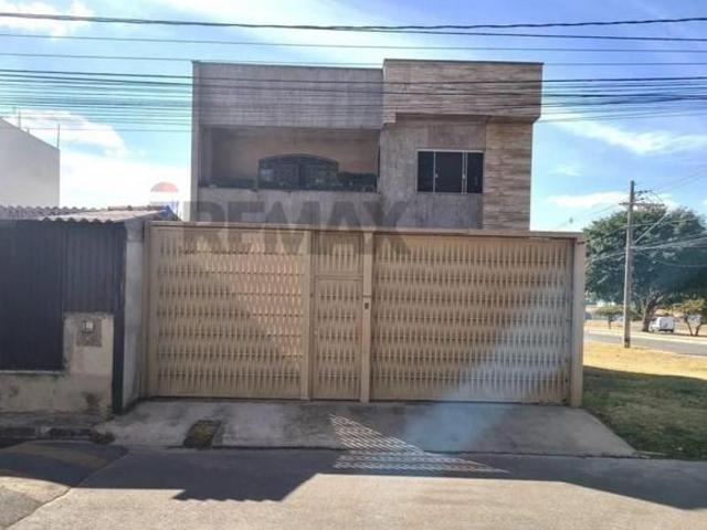 Casa de Esquina na Melhor Quadra com Habite se Aceita Financiamento e FGTS