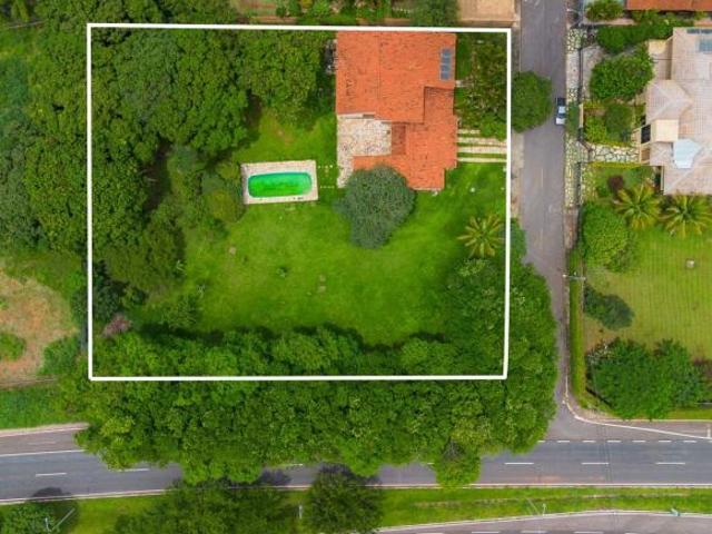 CASA DE ESQUINA QL 24 COM VISTA PARA A PONTE JK/LAGO