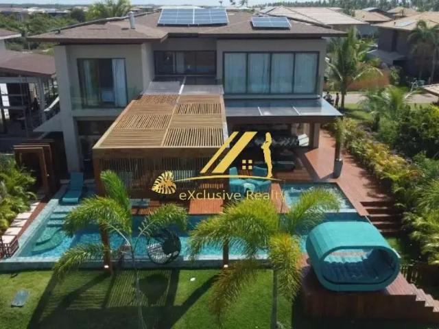 Casa de luxo 6 suítes fantástica em Praia do Forte. Lindíssima, super charmosa para você curtir com a sua família!