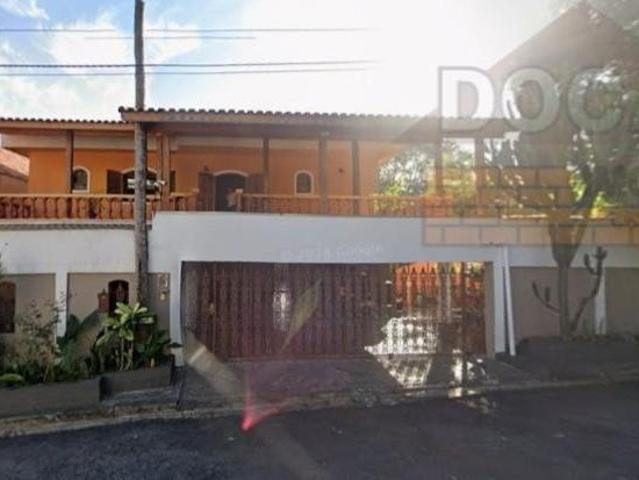 casa de luxo com 4 suítes no Jardim Mirna, Taboão da Serra SP: 265m², 3 salas, 5 banheiros, 4 vagas