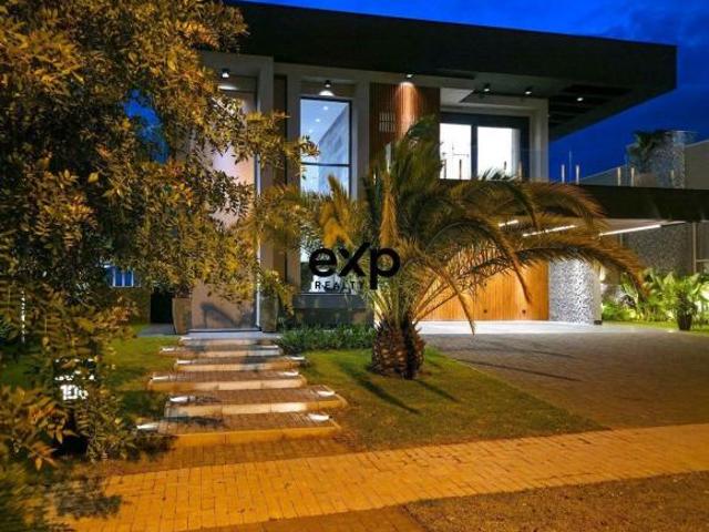 Casa de luxo com 5 suítes e elevador, à venda no Campo de Toscana, Vinhedo