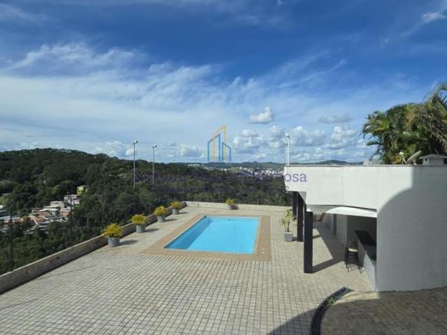 Casa de Luxo com 5 suítes, piscina, área gourmet com linda vista no Condominio Bosque Imperial à ven