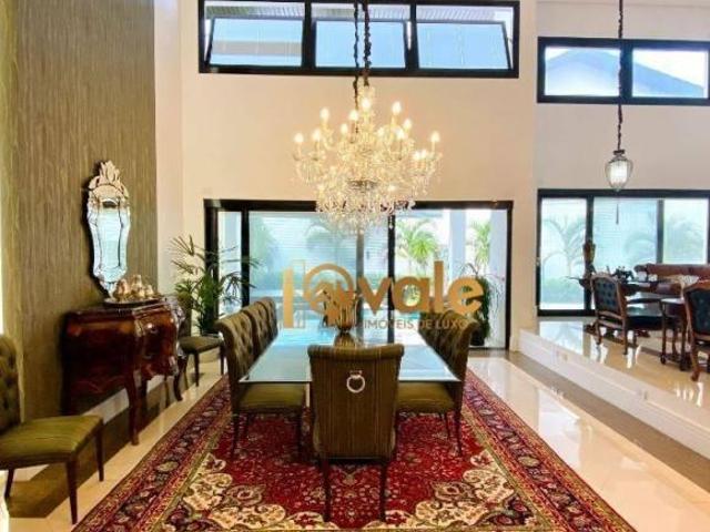 Casa de Luxo clássica e sofisticada 5 suítes à venda Condomínio Colinas em SJCampos SP