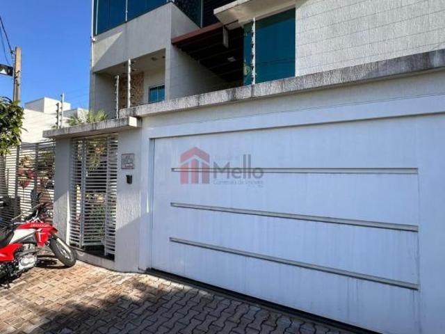 Casa de luxo à venda em Umuarama PR, Jardim Tupã: 4 quartos, 4 suítes, 1 sala, 4 banheiros, 4 vagas