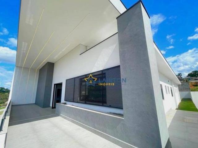 Casa de Luxo à Venda em Atibaia: Condomínio Residencial Equilibrium
