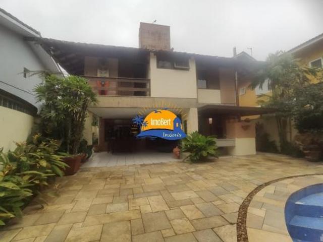 Casa de Luxo à Venda em Bertioga SP, no Bairro Riviera: 6 Quartos, 5 Suítes, 3 Salas, 6 Banheiros, 4