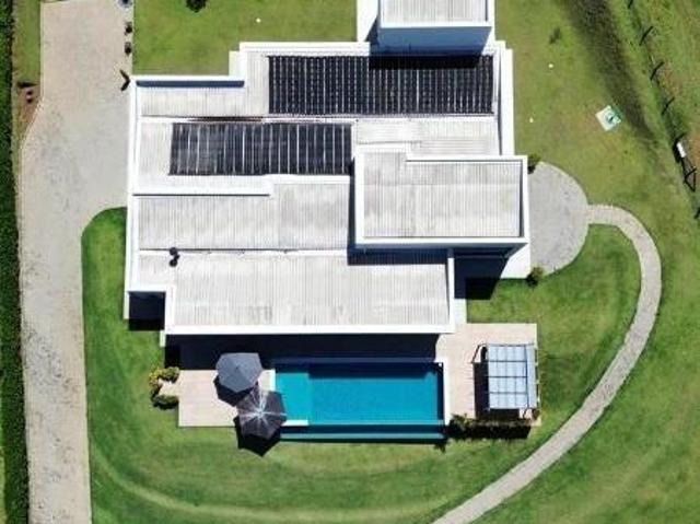 Casa de Luxo à Venda em Condomínio Exclusivo de Bragança Paulista SP: 4 Quartos, 4 Suítes, 3 Salas