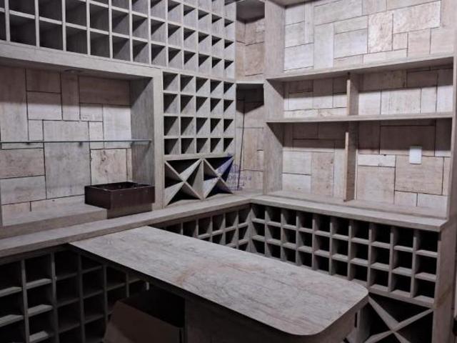 Casa de luxo à venda em condomínio exclusivo em Tremembé SP: 3 quartos, 3 suítes, 3 salas, 4 banheir