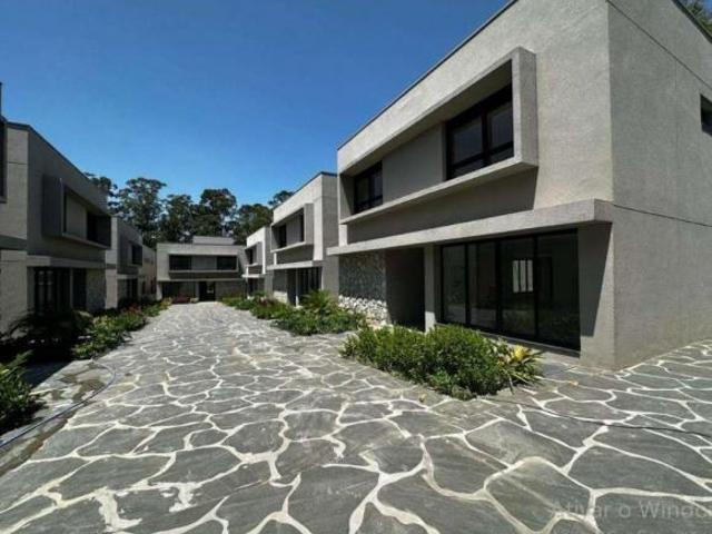 Casa de luxo à venda em Condomínio Hípica Max Garden 4 dormitórios 4 suítes 5 banheiros 5 vagas