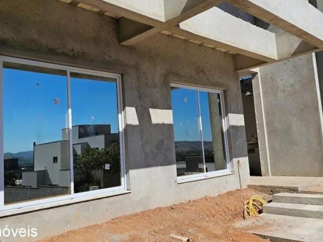 Casa de Luxo à Venda em Condomínio Residencial Colinas do Paratehy, São José dos Campos SP: 4 quarto
