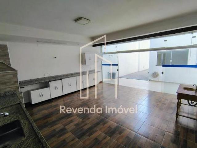 Casa de luxo à venda em São Paulo SP, 6 quartos, 3 suítes, 5 banheiros, 4 vagas