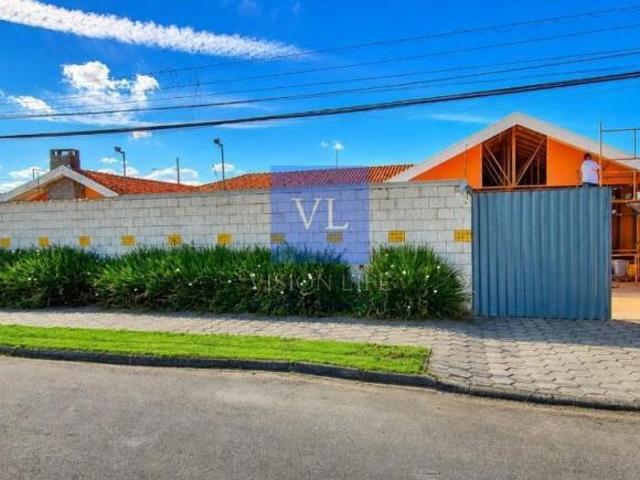 Casa de Luxo à Venda no Bairro Cajuru 4 Quartos, 2 Suítes, 3 Salas, 4 Banheiros, 5 Vagas 700 m² d