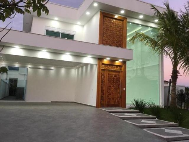 CASA DE LUXO Á VENDA NO BAIRRO MAITINGA