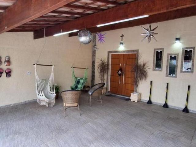 Casa de Luxo á venda no Cibratel II 4 Suítes e Energia Solar