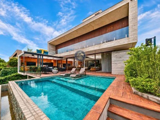 Casa de luxo à venda no condomínio Alphaville Granja Viana, Granja Viana, 4 suítes, 8 vagas e 650m²