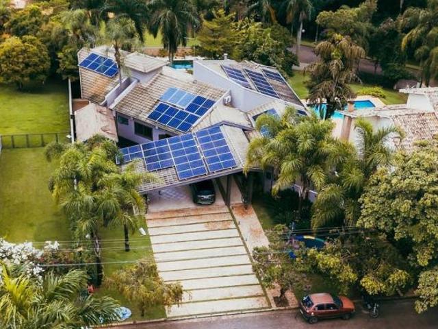 Casa de Luxo à Venda no Condomínio Colina das Estrelas em Tatuí