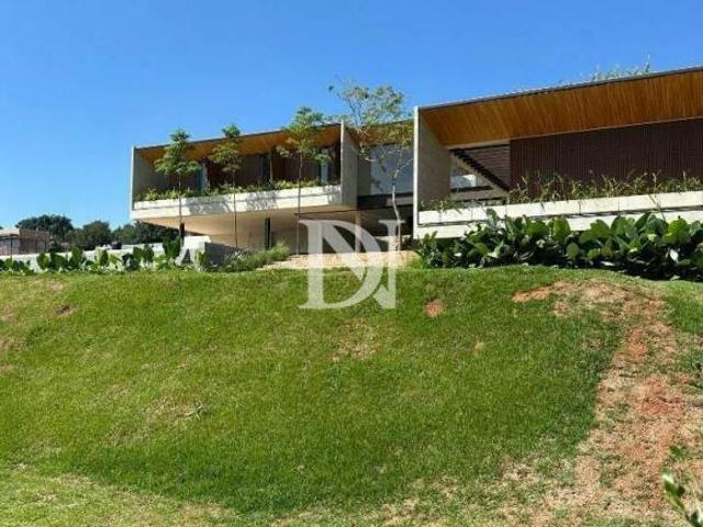 Casa de Luxo à Venda no Condomínio Quinta da Baroneza – Bragança Paulista/SP 6 suítes | 1.005m² de c