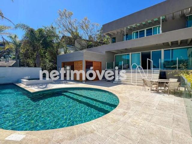 Casa de Luxo à Venda no Condomínio Vila Alpina – Nova Lima | Vista panorâmica e