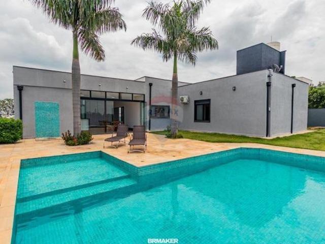 Casa de luxo à venda no Condomínio Villa Lombarda em Valinhos