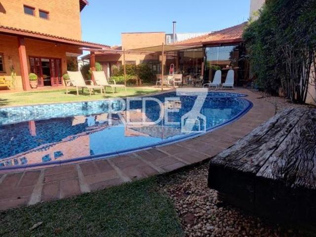 Casa de Luxo à Venda ou Locação na Vila Brandina, Campinas SP: 3 quartos, 2 suítes, 475m²