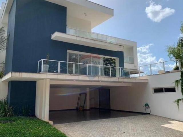 Casa de luxo em condomínio: 4 suítes, 6 banheiros, 6 vagas de garagem e 418,64m² em Votorantim SP