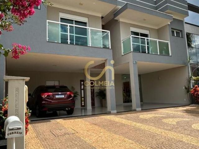 Casa de luxo em condomínio: 4 suítes, 9 vagas, área gourmet e vista para cidade em Indaiatuba SP!