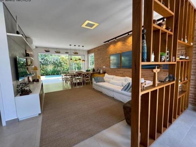 Casa de Luxo em Condomínio: 5 Quartos, 5 Suítes, 3 Salas em Juquehy, São Sebastião SP 192m² Impe