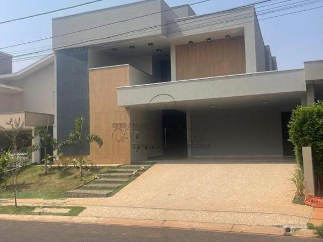 Casa de Luxo em Condomínio: 3 quartos, 3 suítes, 3 salas, 4 banheiros, 2 vagas, 280m² em Parque Resi