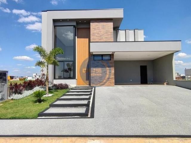 Casa de luxo em condomínio: 3 quartos, 3 suítes, 2 salas, 5 banheiros, 4 vagas de garagem em Indaiat