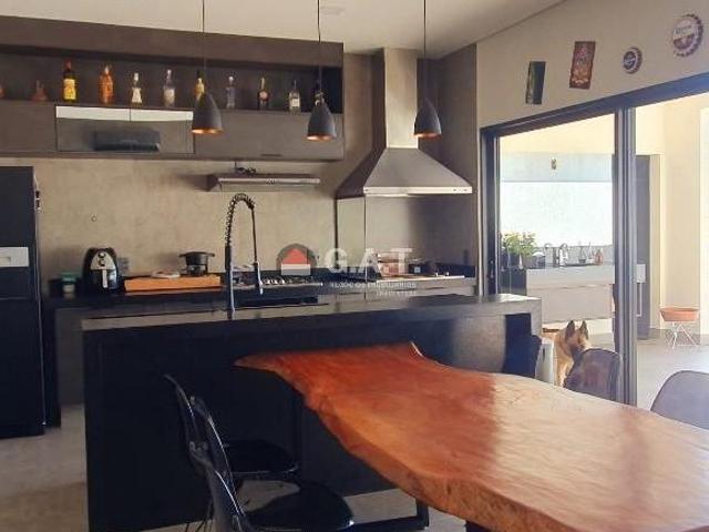 Casa de luxo em condomínio: 3 quartos, 3 suítes, 2 salas, 3 banheiros, 6 vagas, 368m² em Sorocaba SP