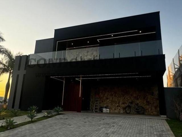 Casa de Luxo em Condomínio à Venda em Alphaville Nova Esplanada, Votorantim SP: 5 Quartos, 5 Suítes