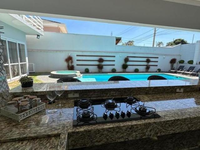 Casa de Luxo em Condomínio à Venda em Boituva SP, Portal das Estrelas: 3 Quartos, 3 Suítes, 3 Salas